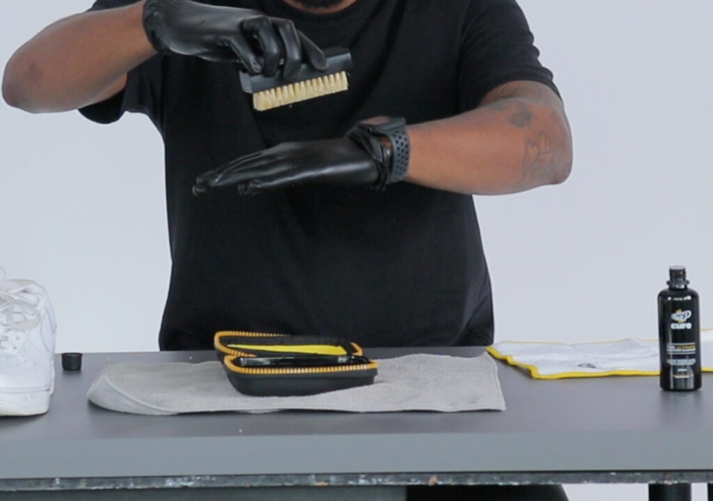 Crep Protect Cure Cleaning Kit: How Good Is It? - Saucedby